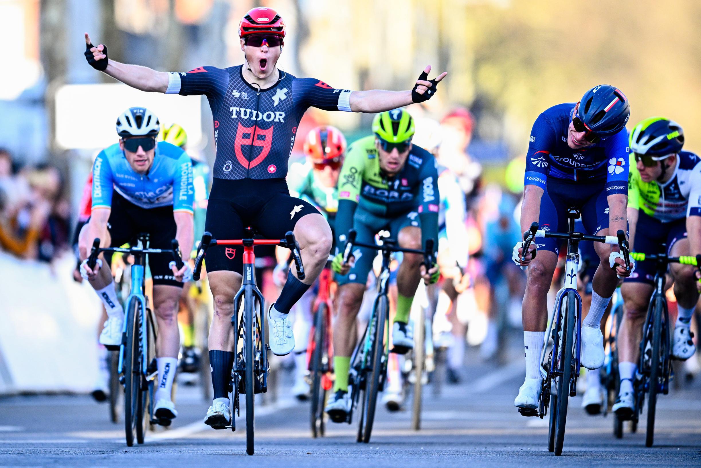 Arvid de Kleijn triunfa na etapa 2 do Paris-Nice! Laurence Pithie é o ...